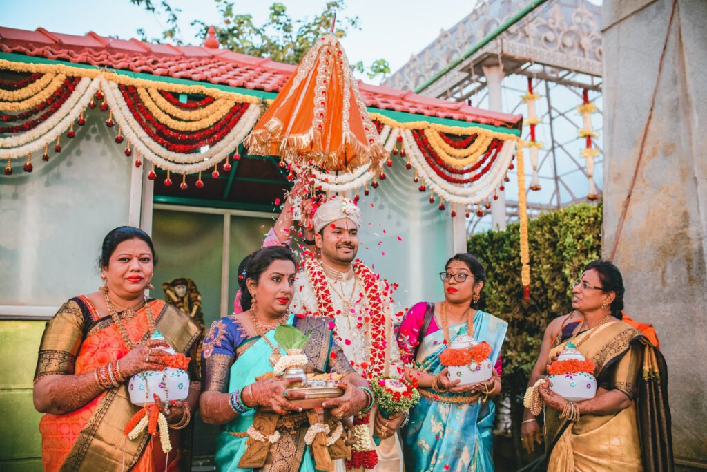 Stunning Kannada Wedding Photography Bangalore | CandidShutters